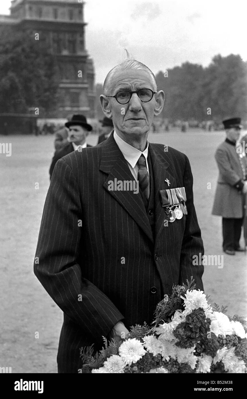 F. Cross, V.C. October 1952 C4750-002 Stock Photo - Alamy