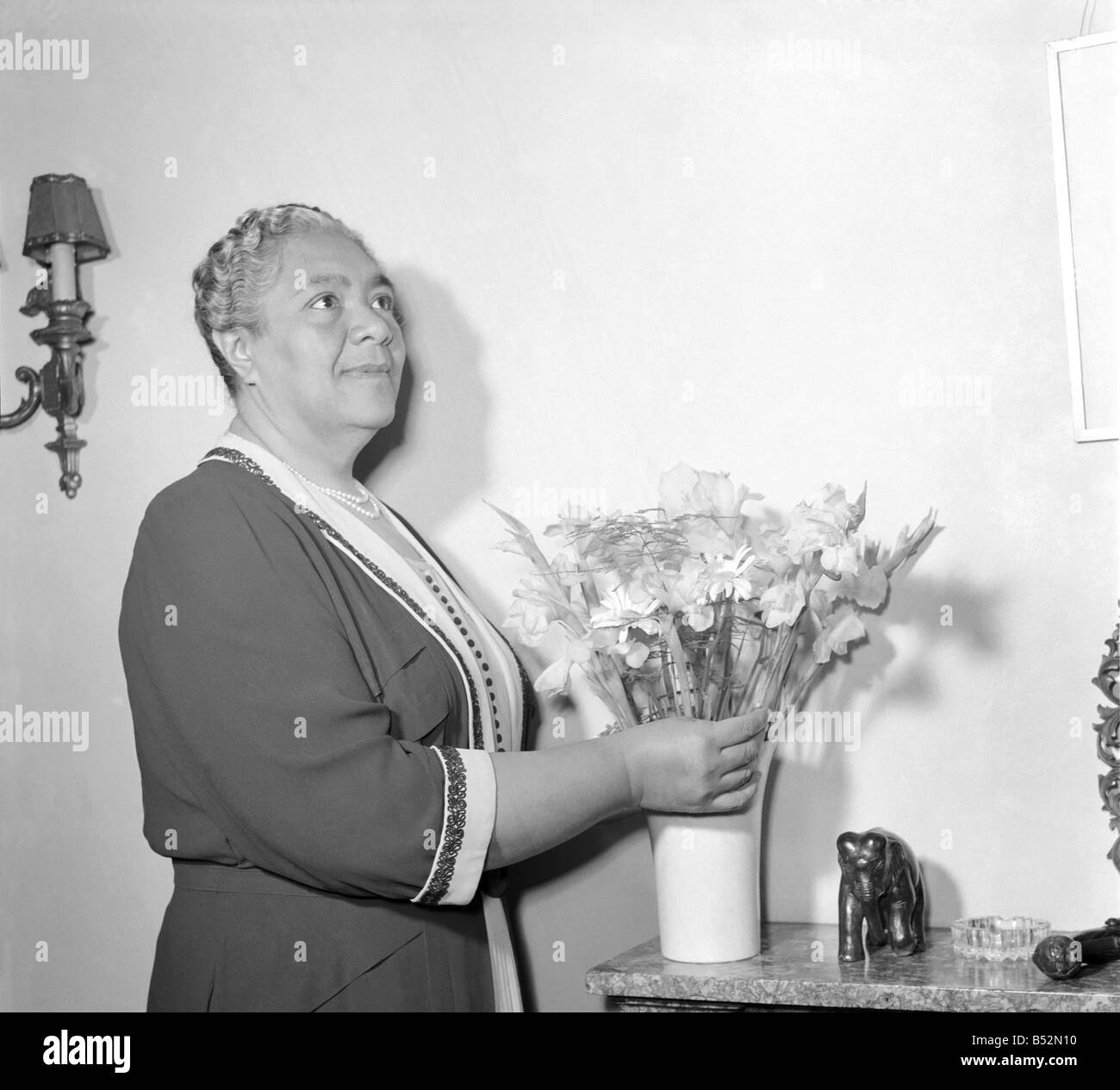 The Queen Salote of the Tongas who drove around the Coronation route in ...