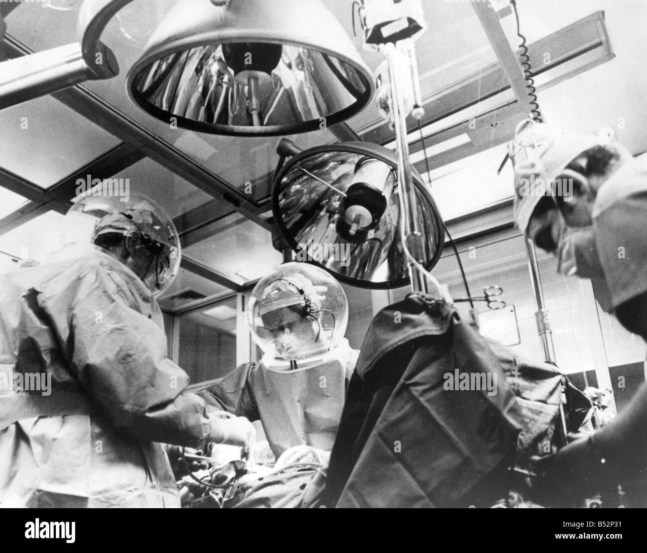 Hip joint replacement Black and White Stock Photos & Images - Alamy