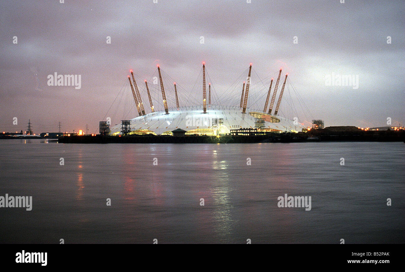 The Millennium Dome at 8 am December 31st 1998 looking to the east ...