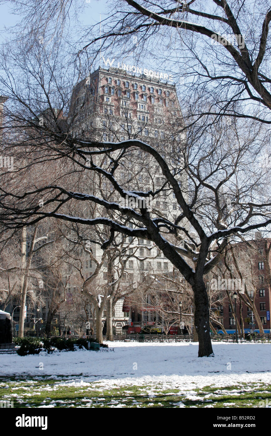 Tall buildings union square new hi-res stock photography and images - Alamy