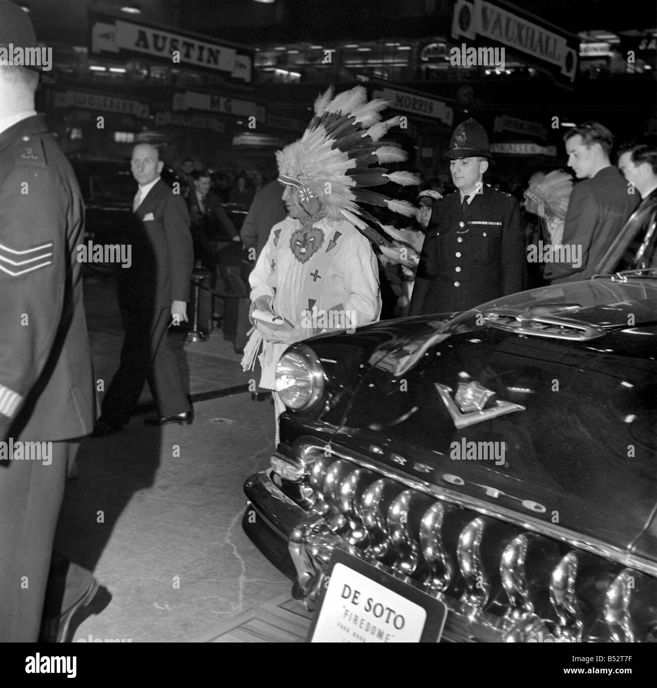 Red indians hi-res stock photography and images - Alamy