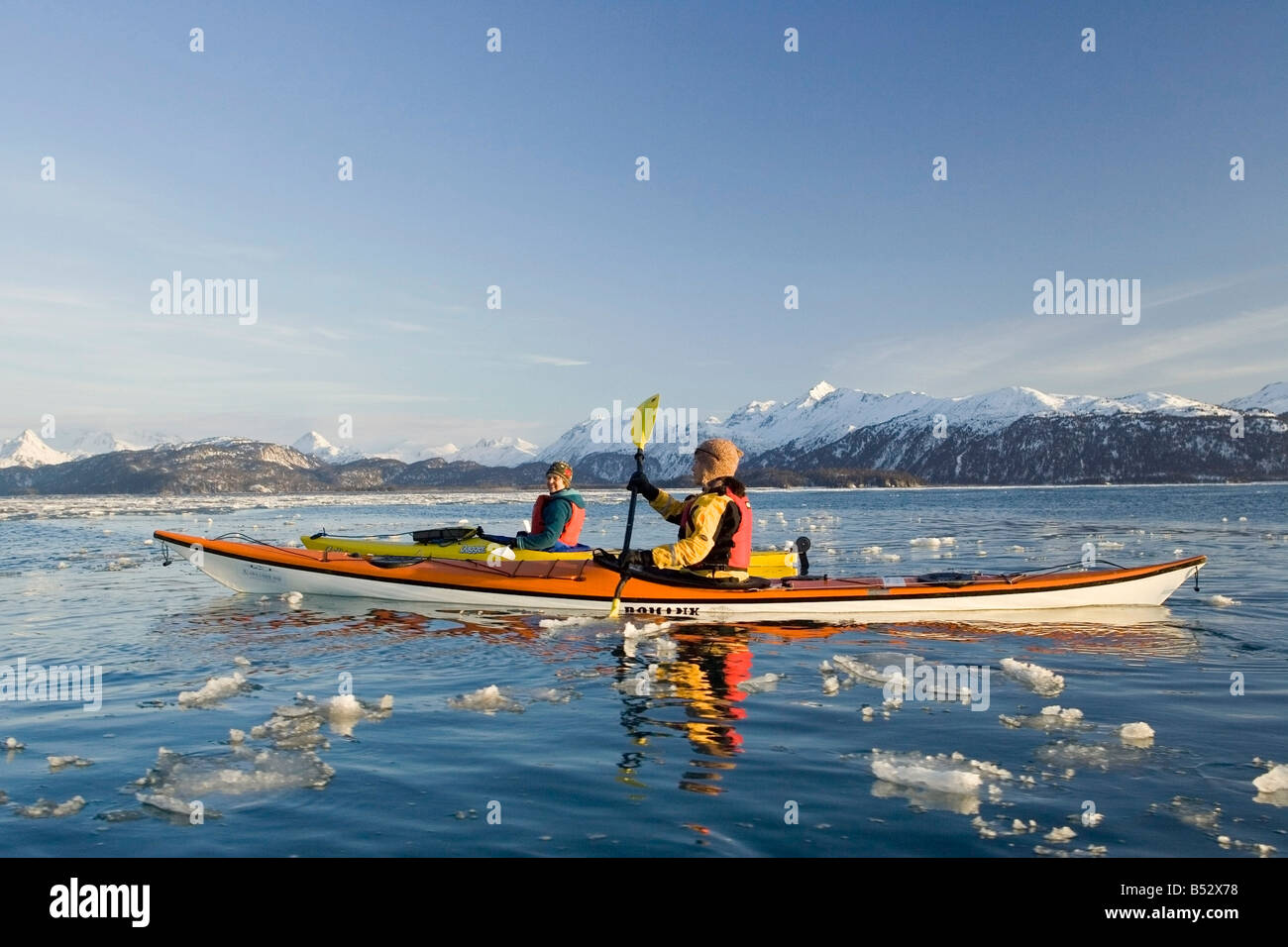 Kayaksnow hi-res stock photography and images - Alamy