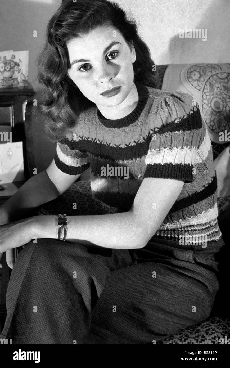 Jean Simmons Young Film Actress. January 1946 O6028-003 Stock Photo - Alamy