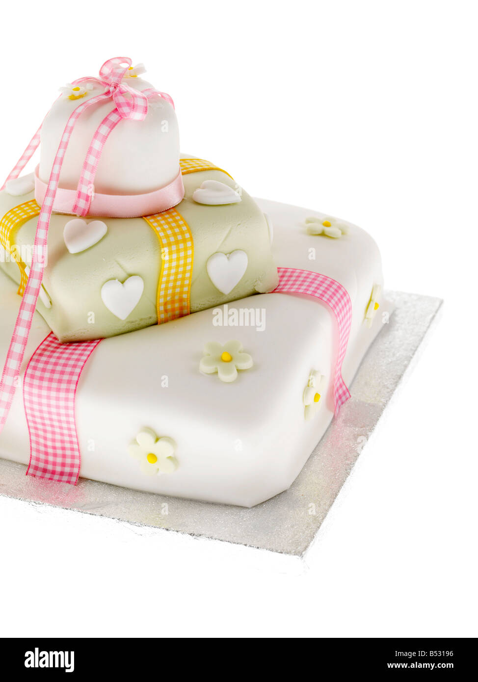 Cake present hi-res stock photography and images - Alamy