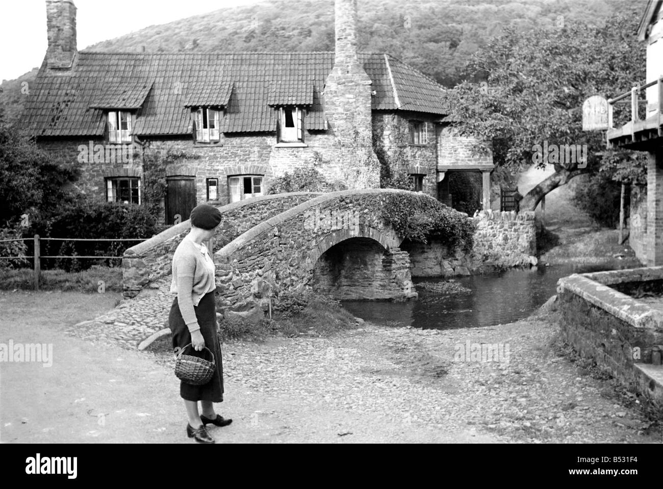 England 1930s hi-res stock photography and images - Alamy