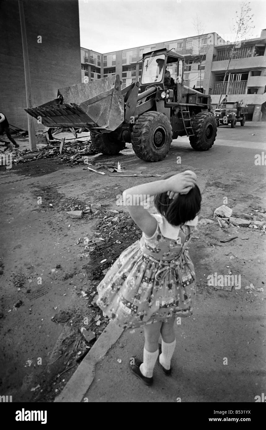 1969 belfast soldiers High Resolution Stock Photography and Images - Alamy
