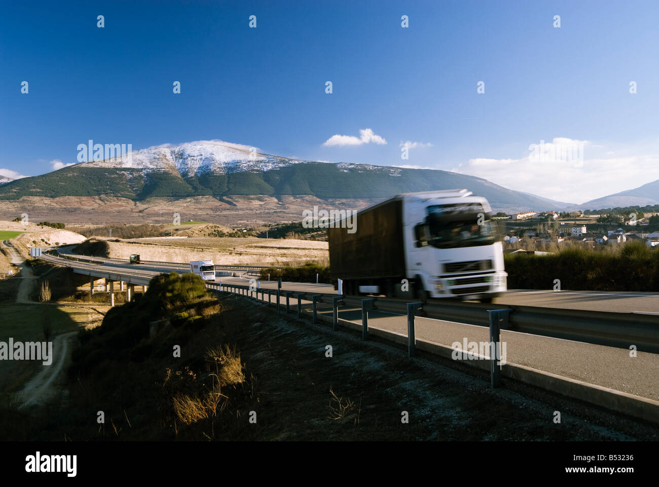 Cargo truck hi-res stock photography and images - Alamy