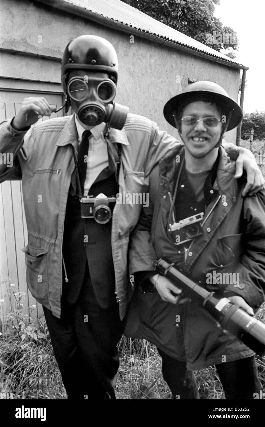 Press photographers covering the Orange Day Parade in Pomeroy Co ...