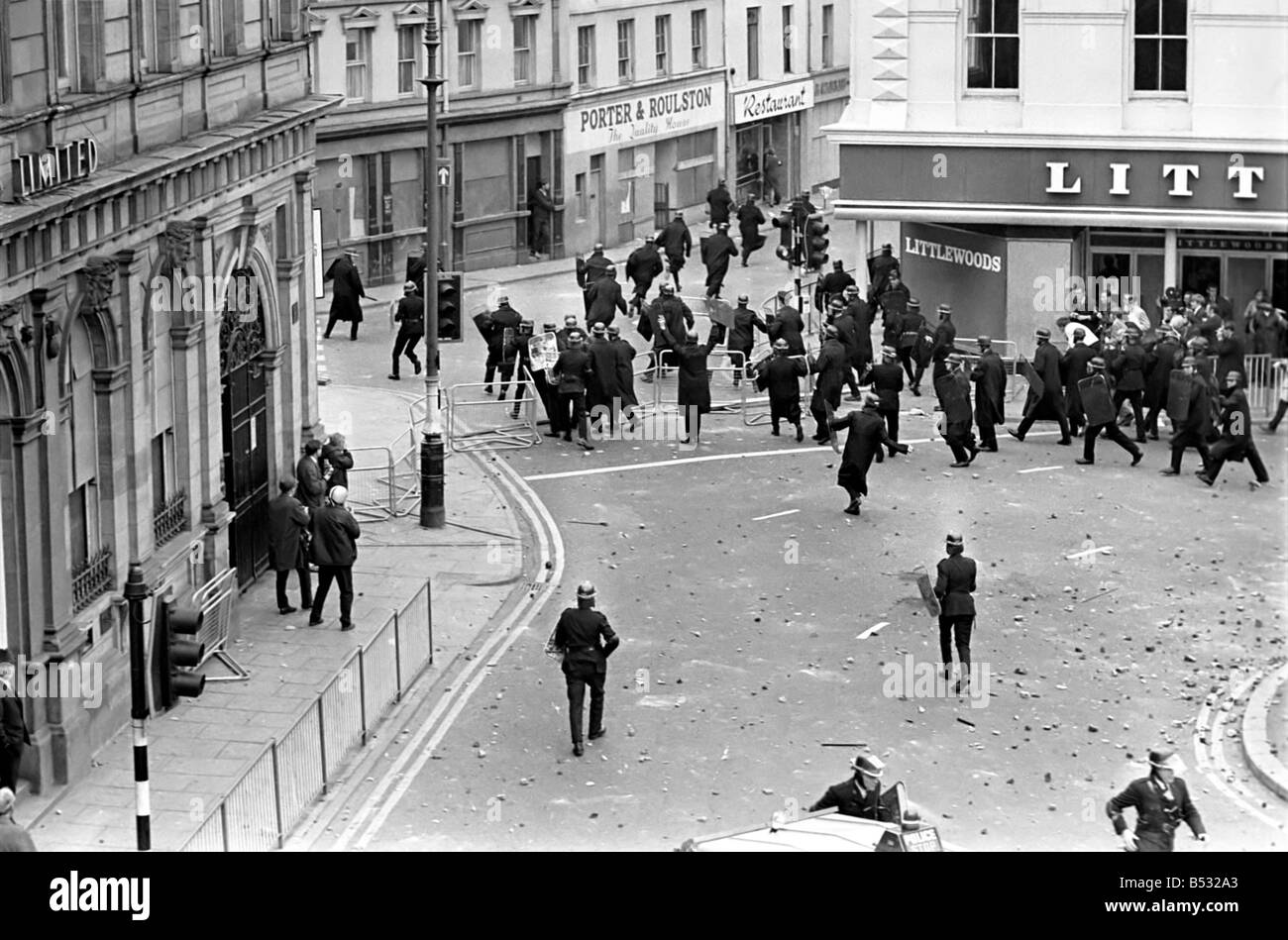 Northern Ireland Aug. 1969. General Scenes of rioting in Londonderry ...