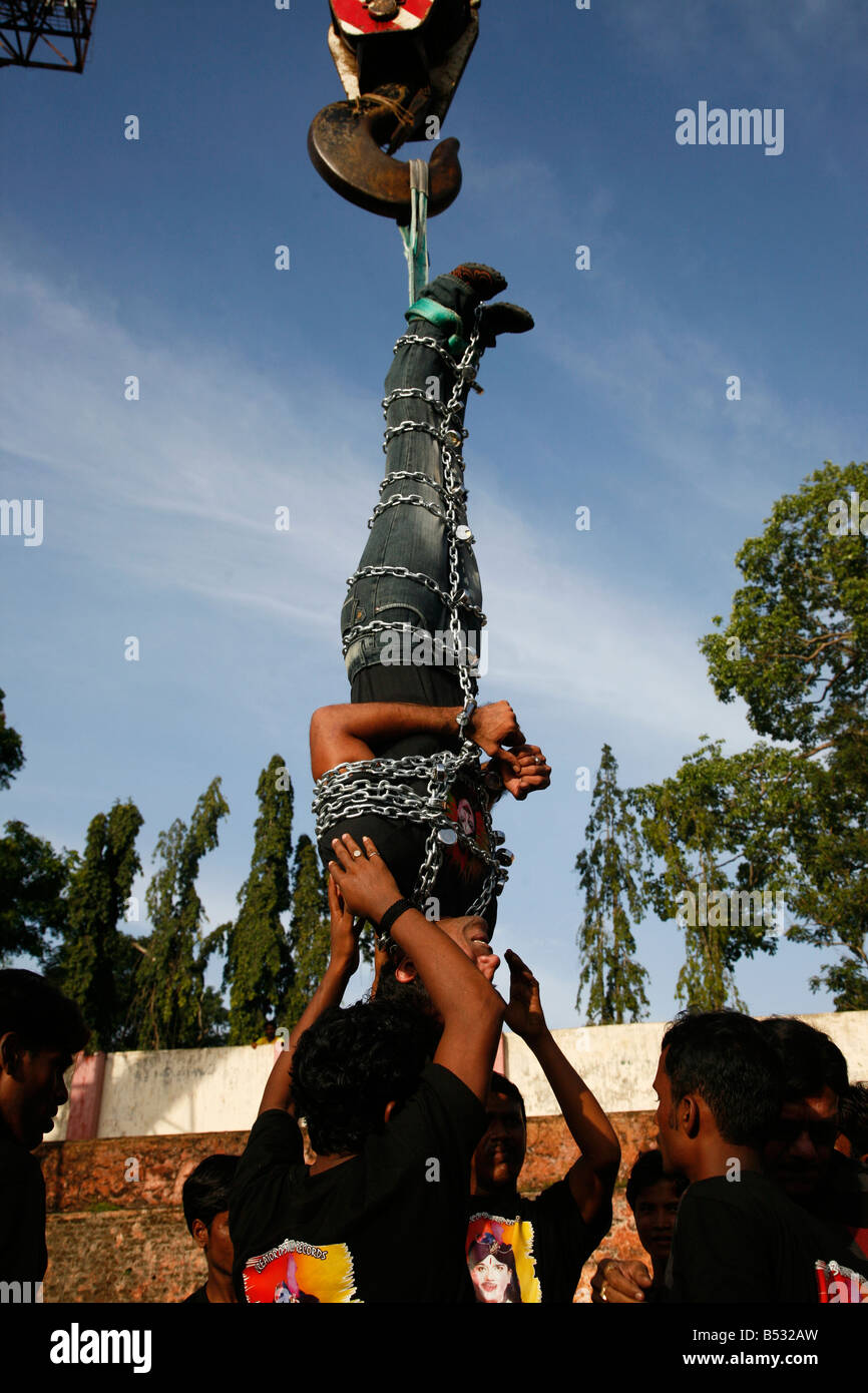 Jadugar Akash fully chained hanging in air with the help of a crane in ...
