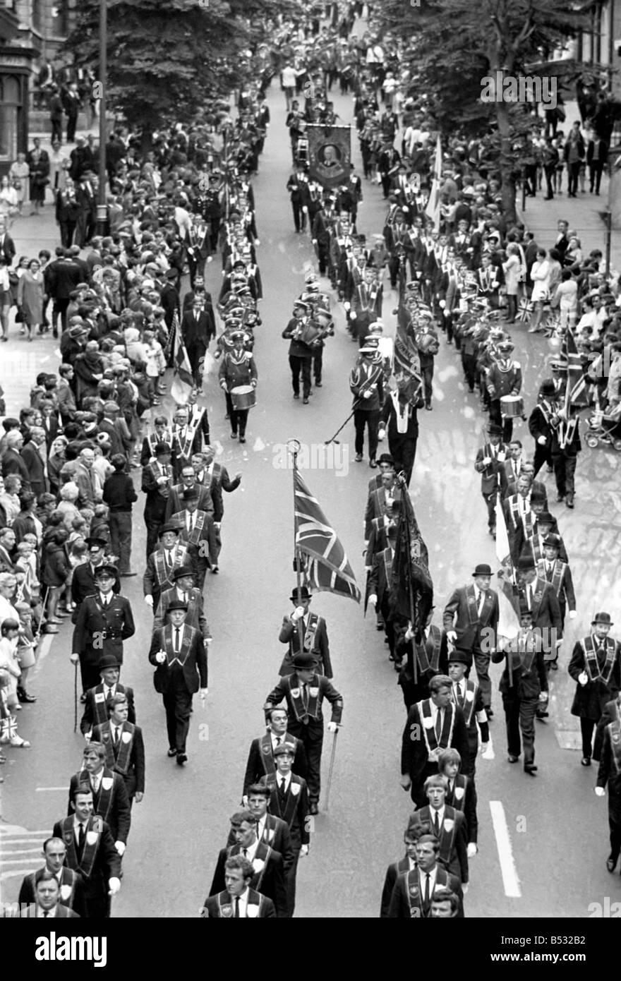 Northern Ireland Aug. 1969. General Scenes of rioting in Londonderry ...