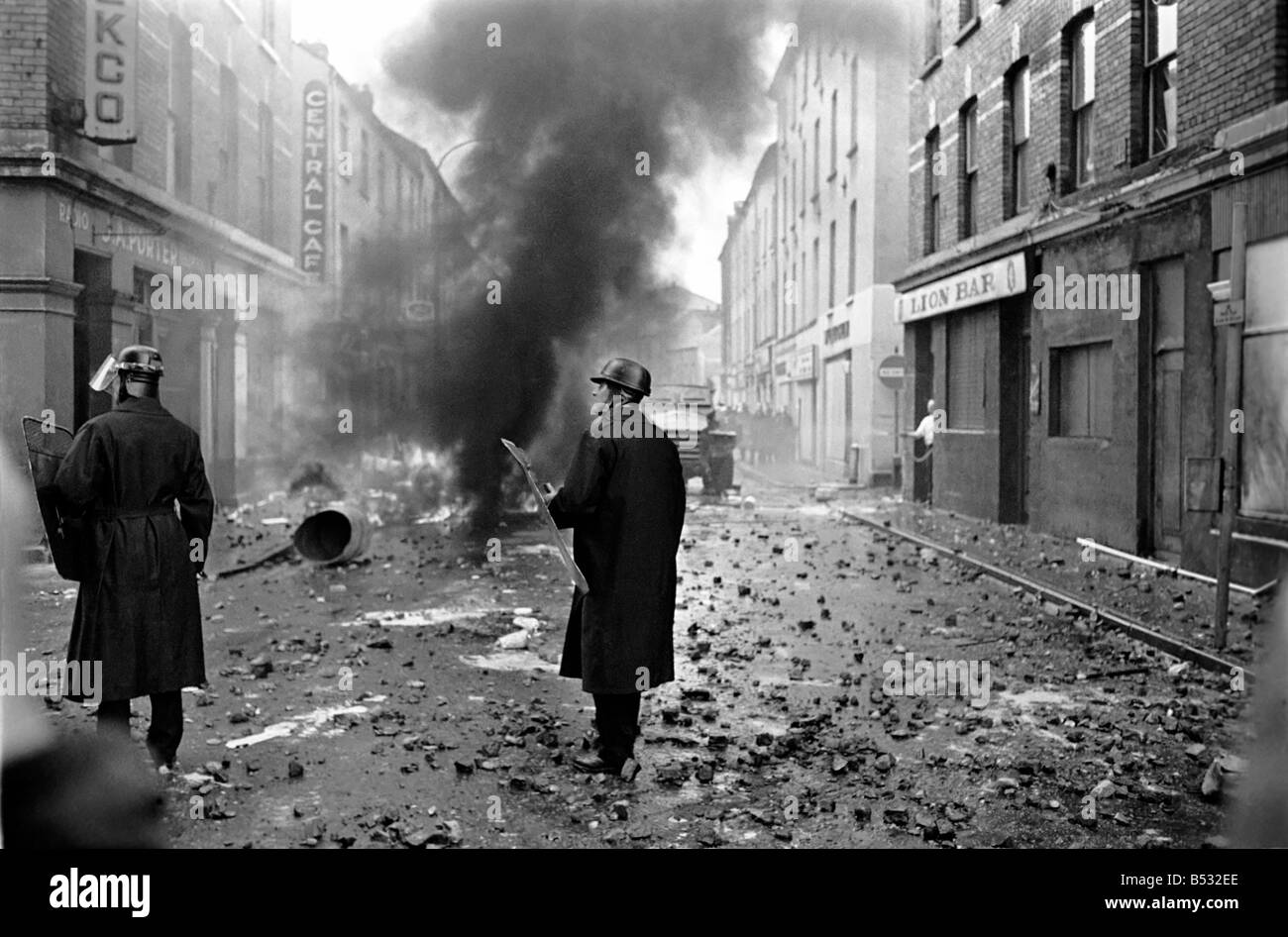 Northern Ireland Aug. 1969. General Scenes of rioting in Londonderry ...