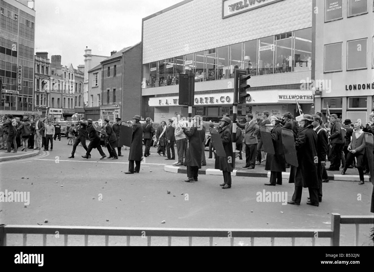 Northern Ireland Aug. 1969. General Scenes of rioting in Londonderry ...