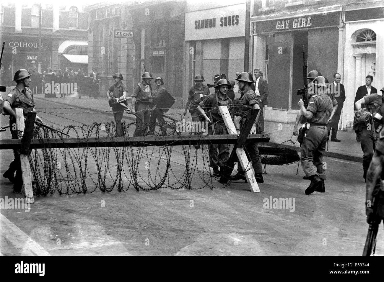 Northern Ireland Aug. 1969. Elements of the British Army are deployed ...