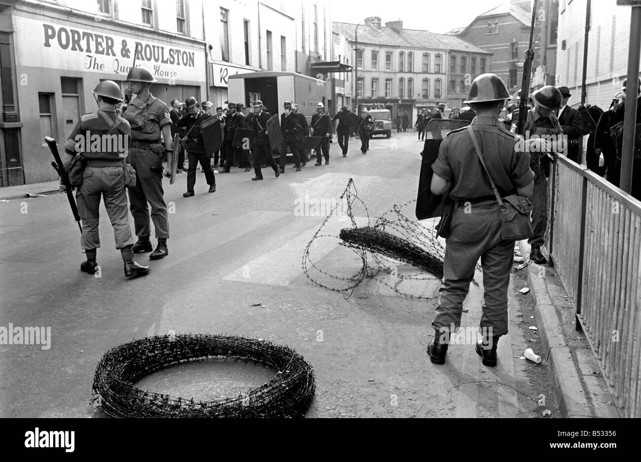 Northern Ireland Aug. 1969. Elements of the British Army are deployed ...
