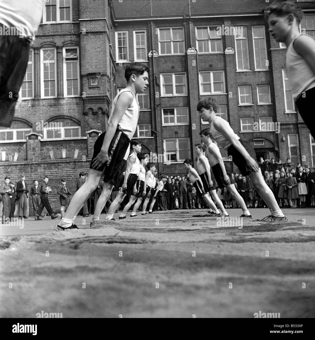William Blake Secondary School, Battersea. Gymnastics. March 1952 C1257 ...