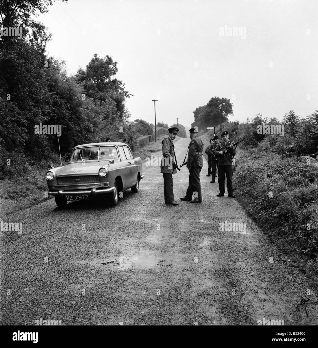 Northern Ireland August 1969. Southern Irish troops patrol the border ...