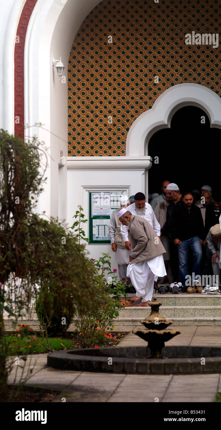 The Shah Jahan Mosque at Woking Surrey the first purpose built mosque ...