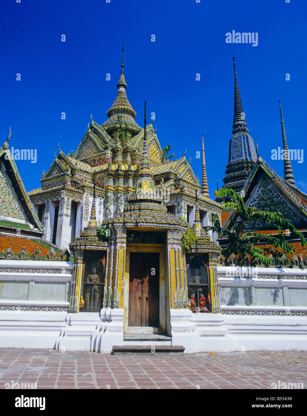 The Temple of Reclining Buddha Wat Pho Bangkok Thailand Stock Photo - Alamy