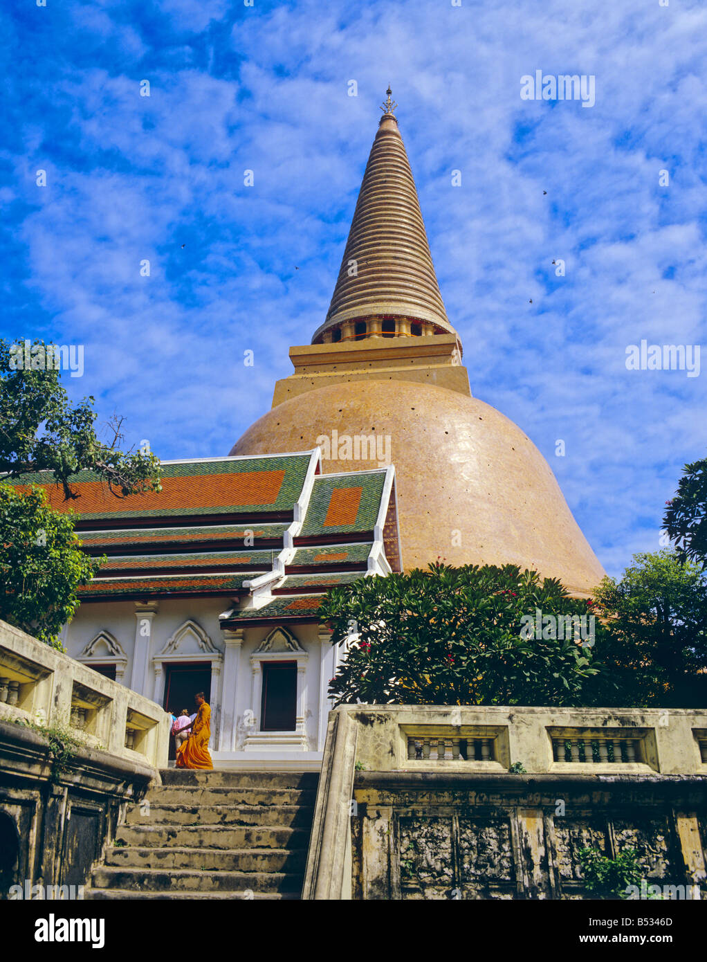 Phra Pathom Chedi Nakhon Pathom Thailand Stock Photo - Alamy