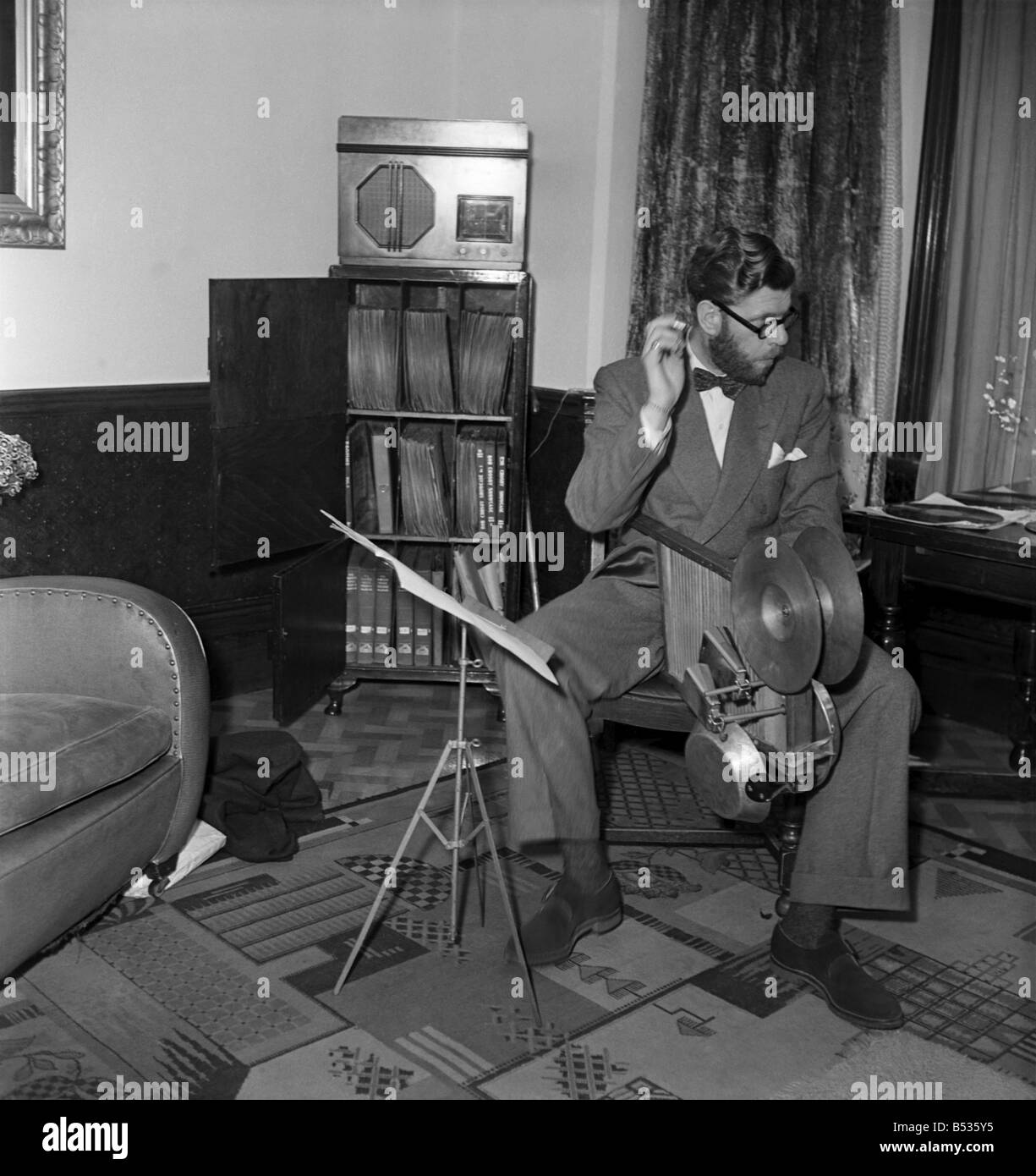 Derek Guyler of the BBC. June 1949 O18911-001 Stock Photo - Alamy