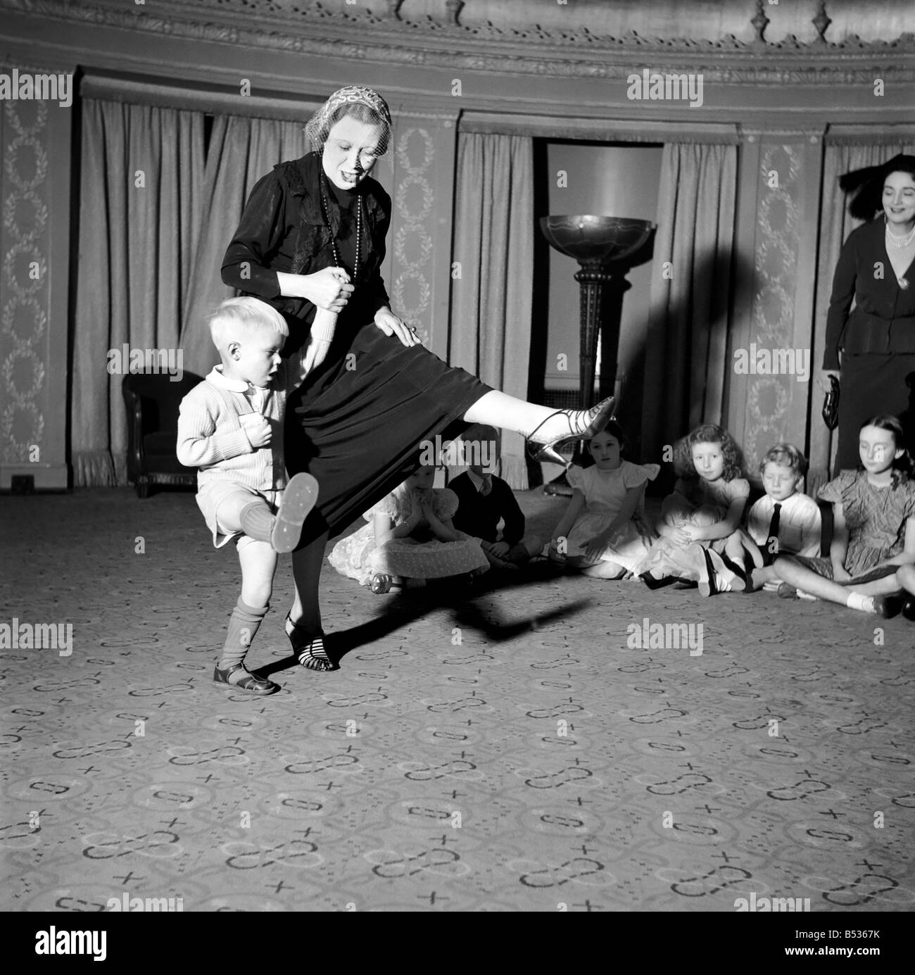 Ruby Miller, one of the ex-Gaiety Girls, who was attending the 32nd ...