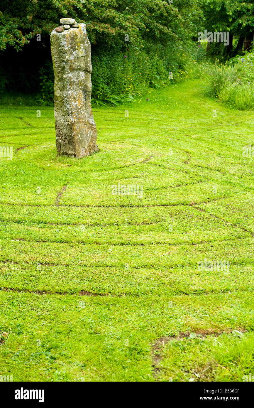 Stone maze hi-res stock photography and images - Alamy