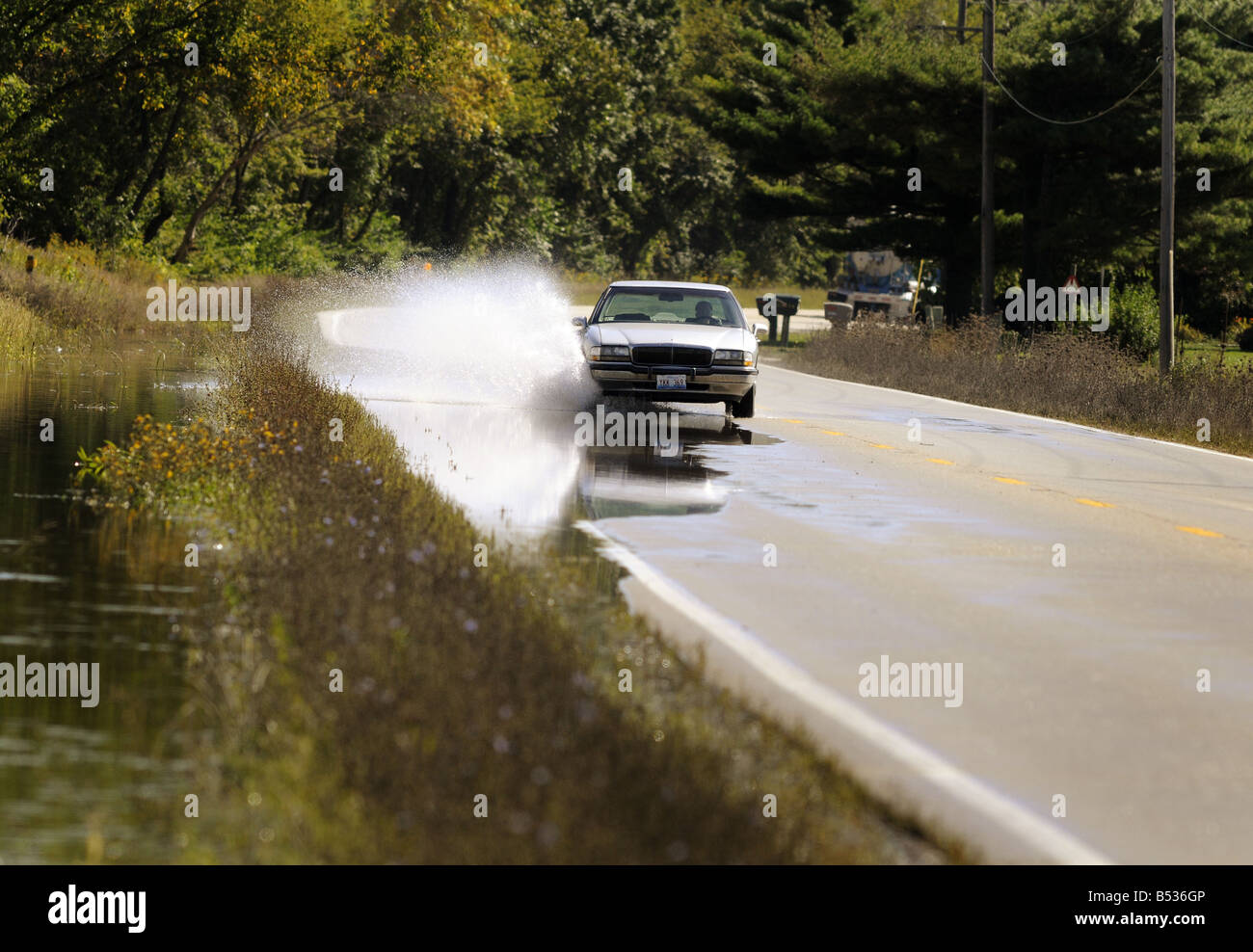 Car hits flood hi-res stock photography and images - Alamy