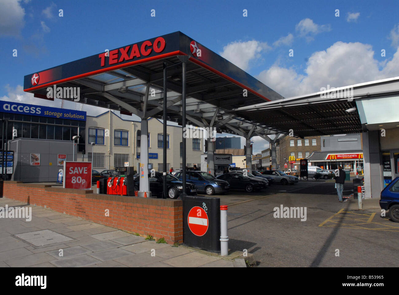 Texaco garage hi-res stock photography and images - Alamy