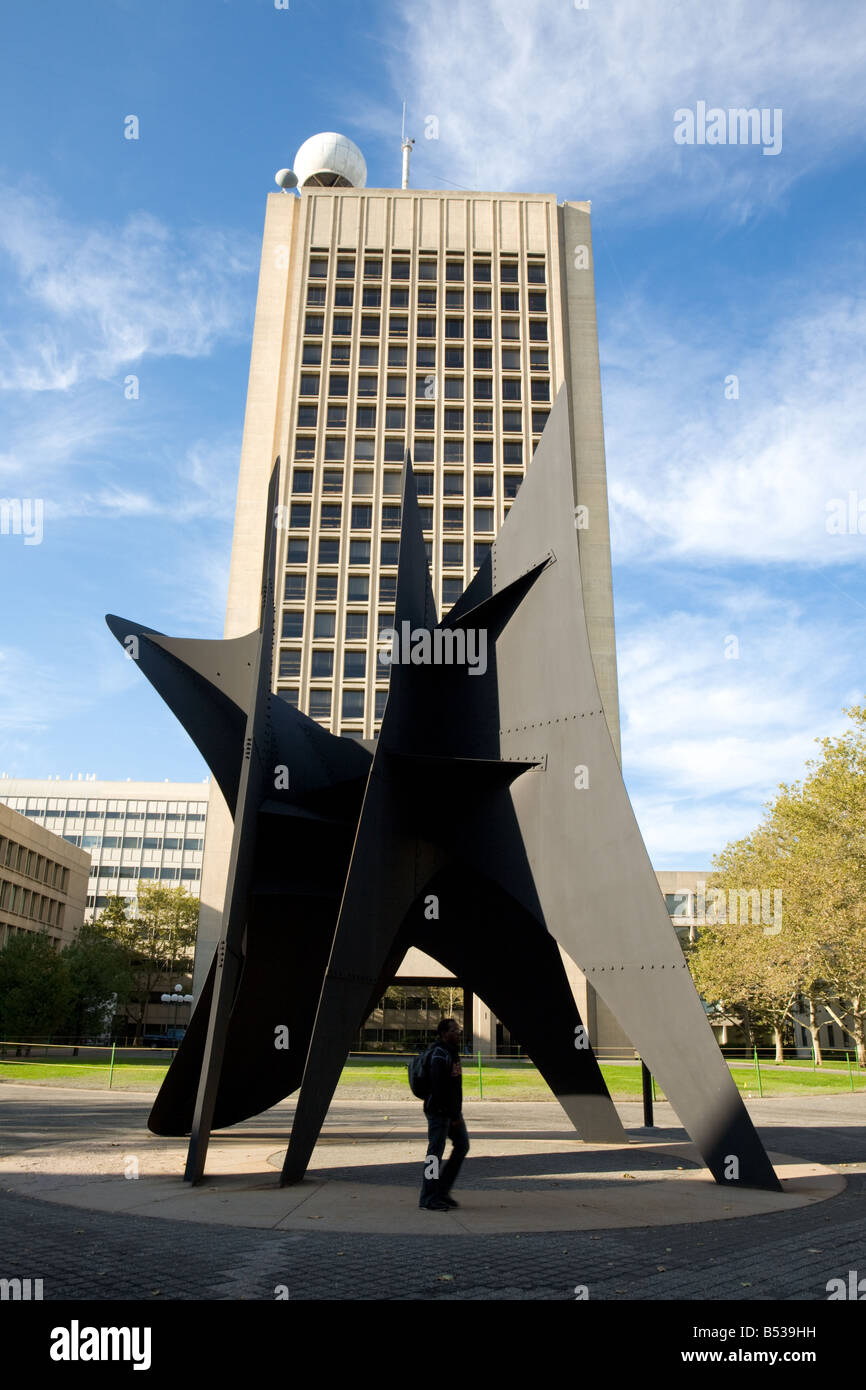 The Green Building behind sculpture in McDermott Court Massachusetts ...