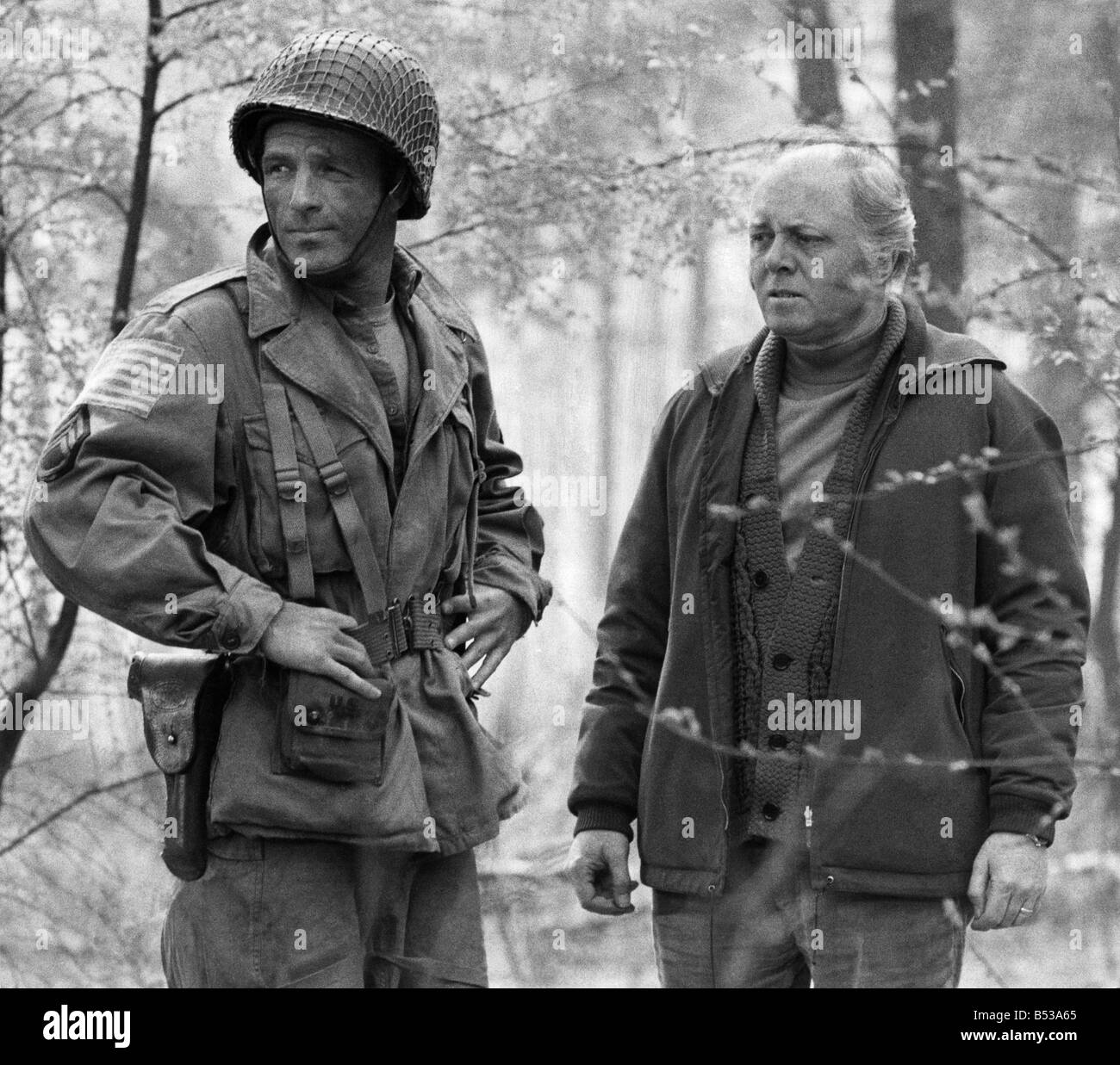 James Caan talks to sir Richard Atteneborough during a break in filming ...