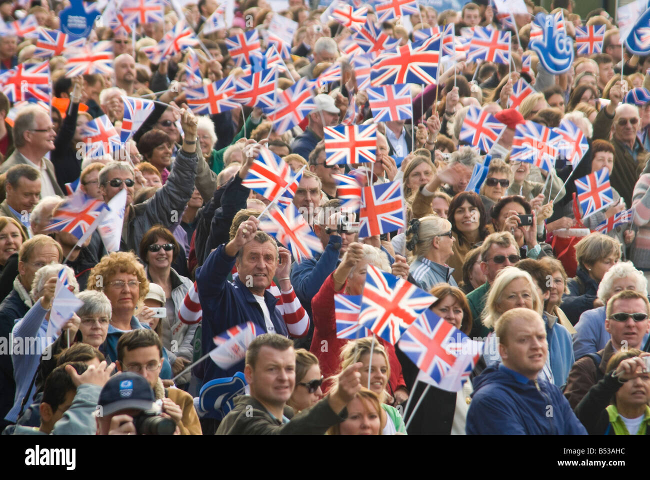 Union jack flags waving crowd hi-res stock photography and images - Alamy