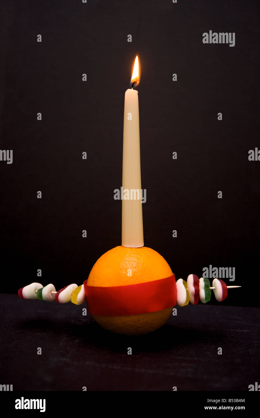 Christingle hi-res stock photography and images - Alamy