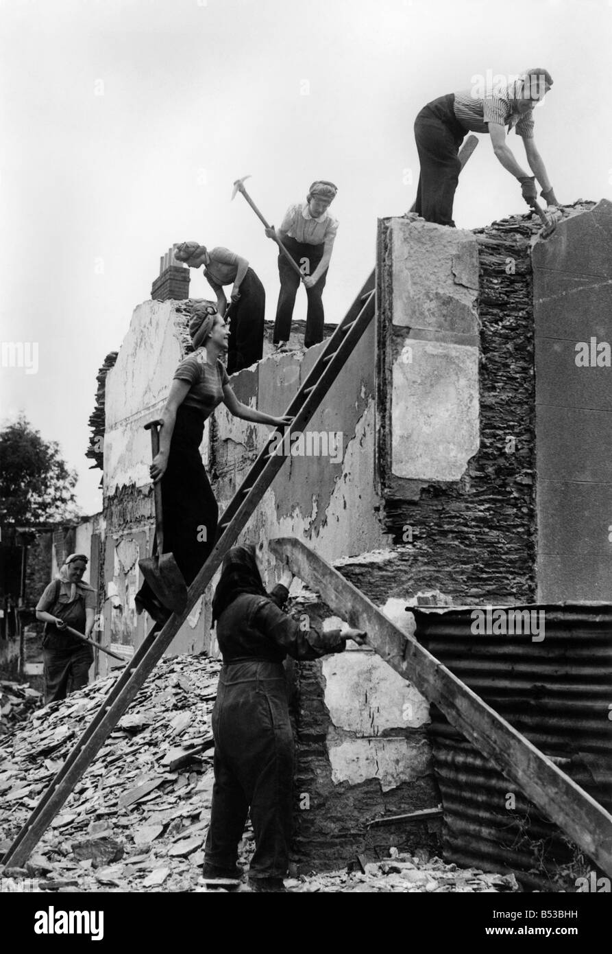 Women navvies Black and White Stock Photos & Images - Alamy