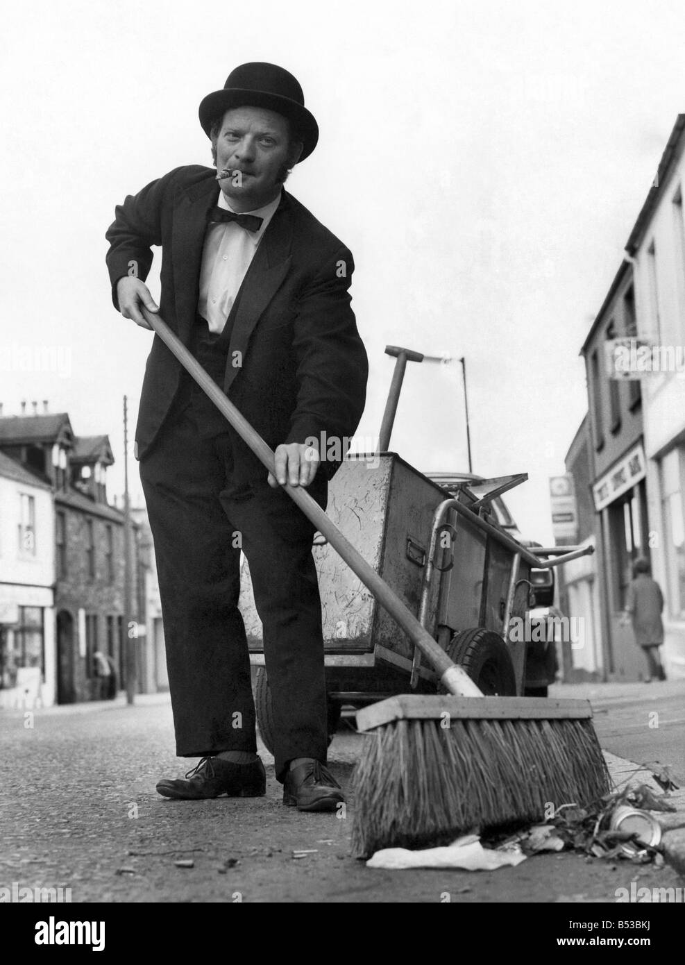 Year old girls feet on hi-res stock photography and images - Alamy