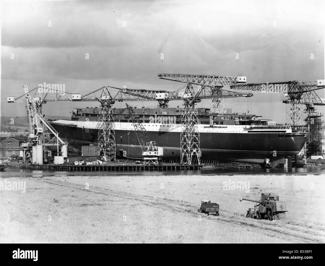 Ship in dock yard Black and White Stock Photos & Images - Alamy