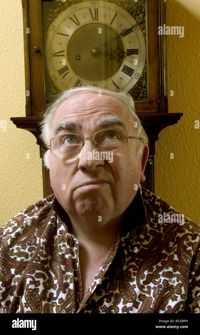 Worlds biggest clock hi-res stock photography and images - Alamy