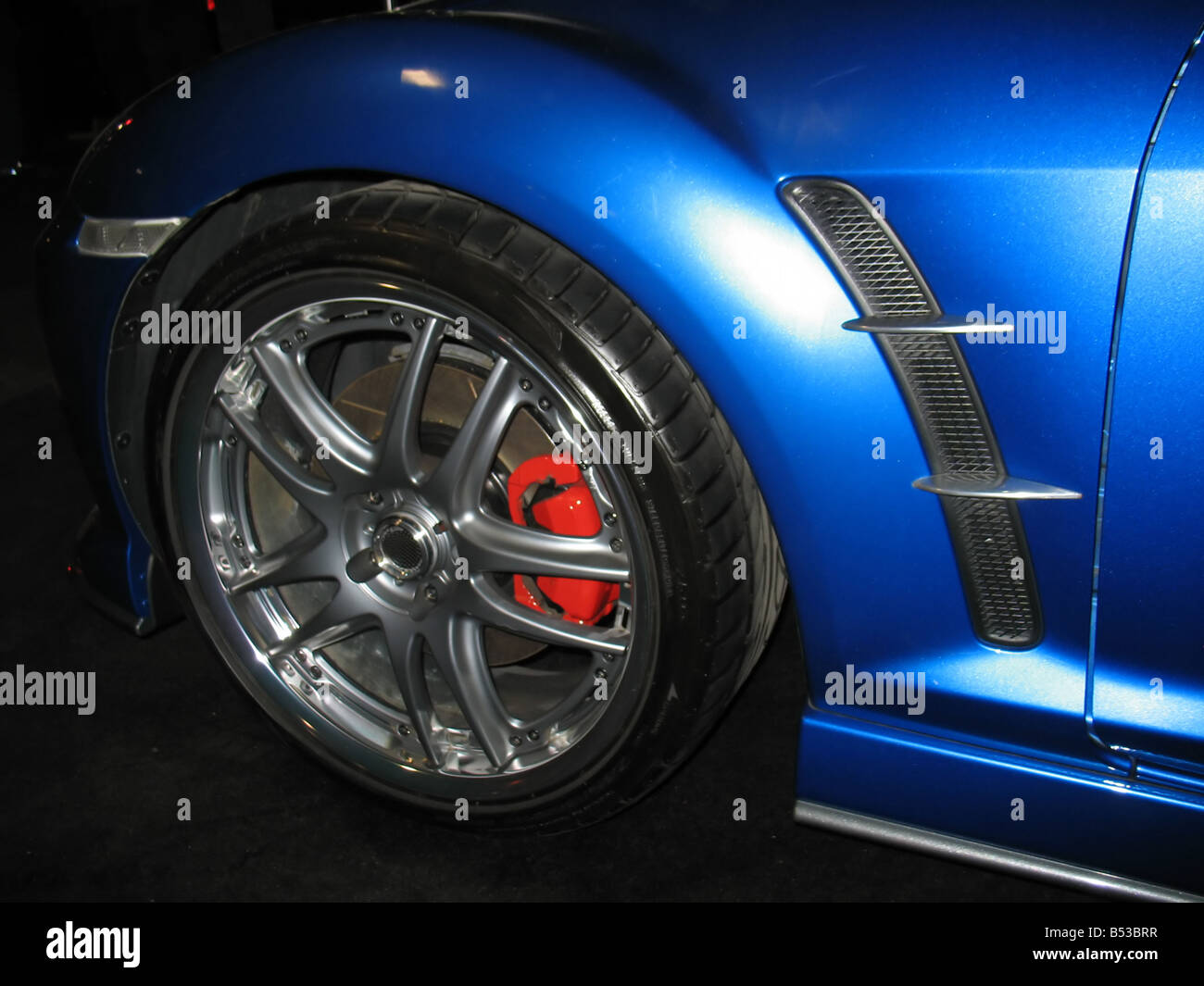 Blue sportscar hi-res stock photography and images - Alamy