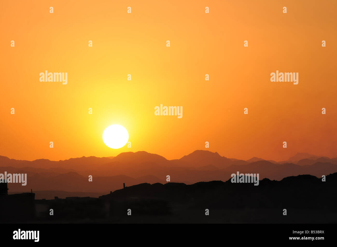sunset in the Arabian Desert Stock Photo - Alamy