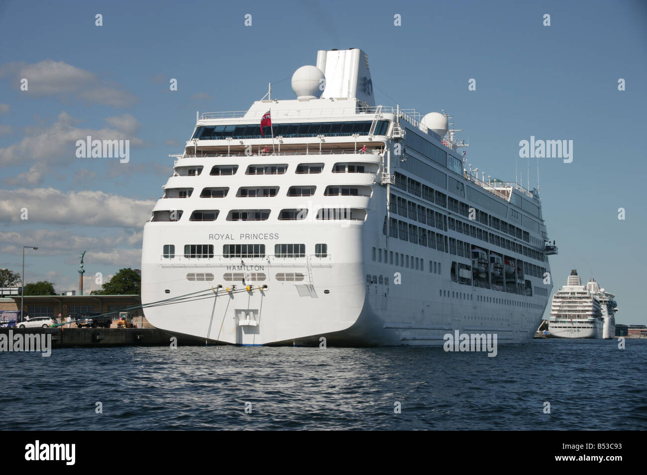Crystal ships hi-res stock photography and images - Alamy