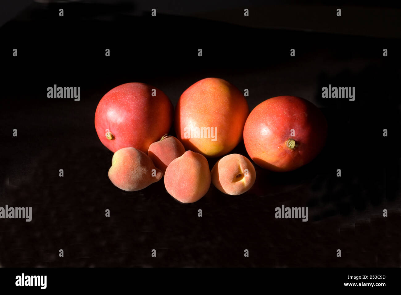 Peach and mango hi-res stock photography and images - Alamy