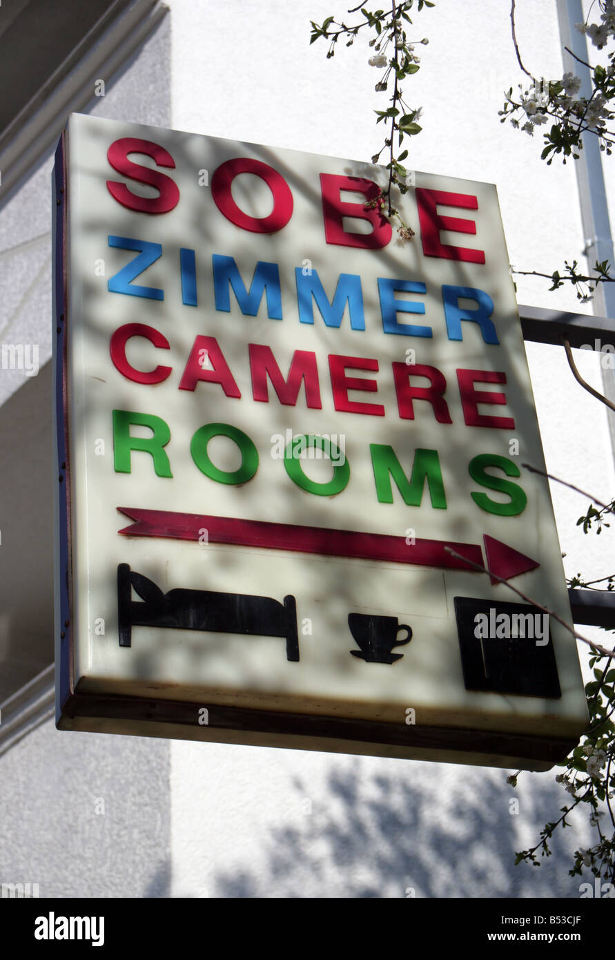 Rooms to let hi-res stock photography and images - Alamy