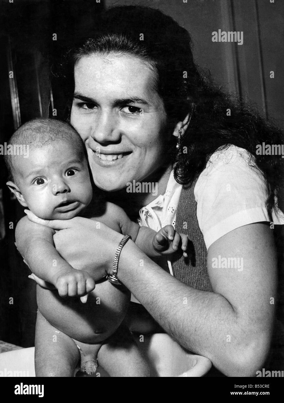 21 year old maria batista who is portugese hi-res stock photography and ...