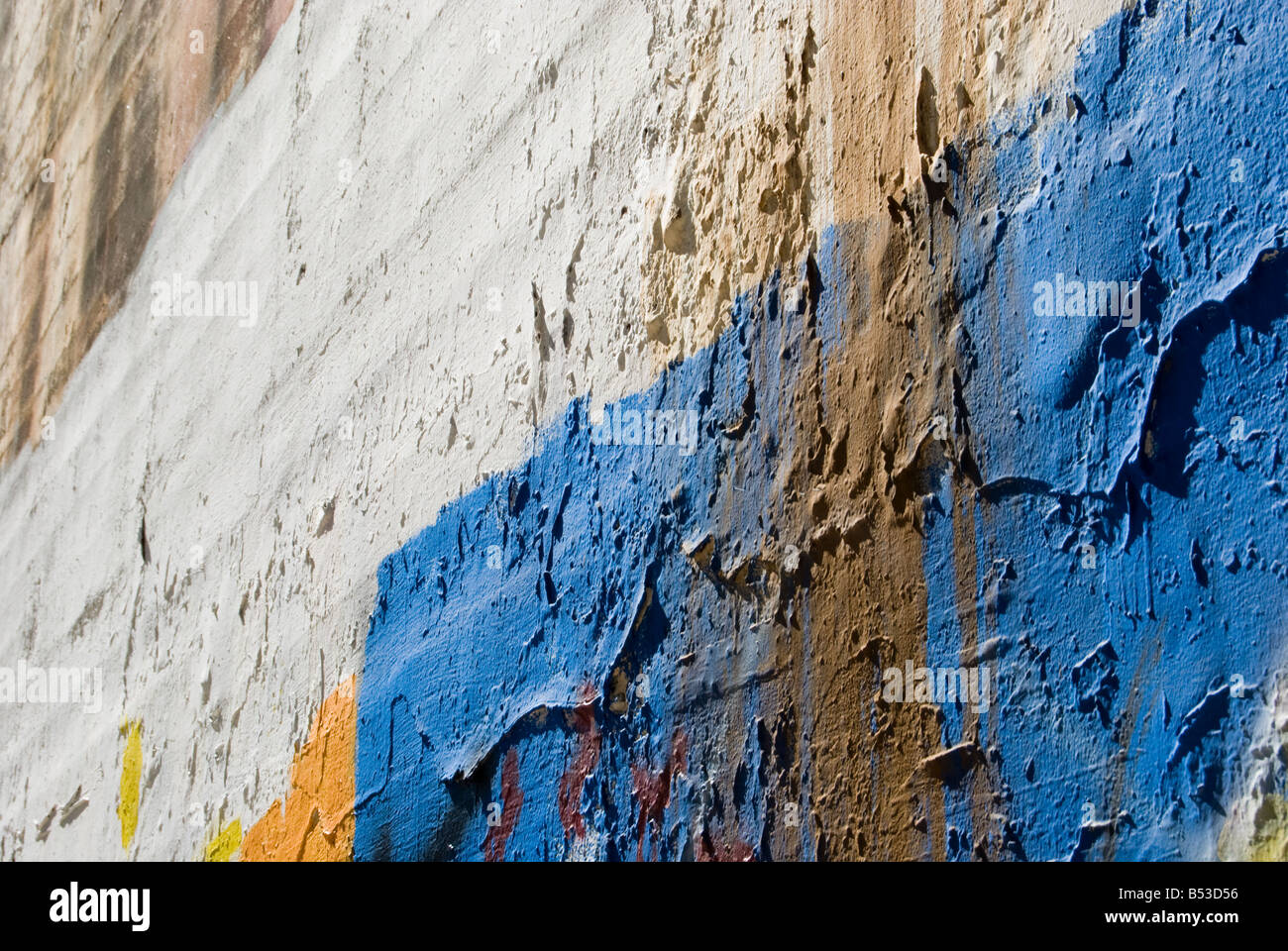 Graffiti chipping wall paint hi-res stock photography and images - Alamy
