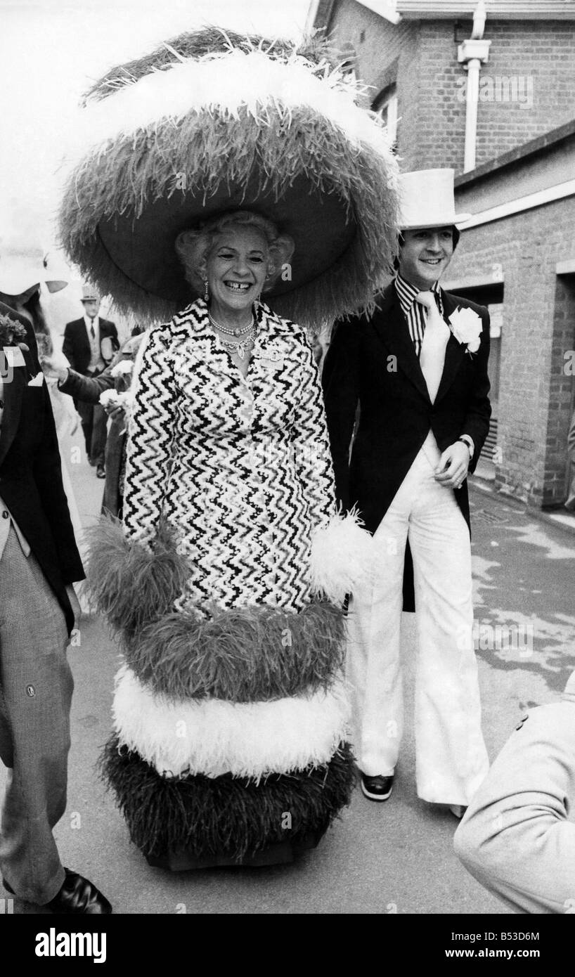 Ascot's "Mad Hatter" Mrs. Gertrude Shilling arrives at the races with ...