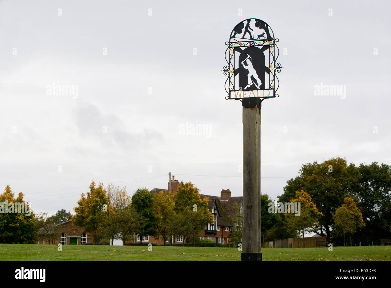 Village sign weald hi-res stock photography and images - Alamy