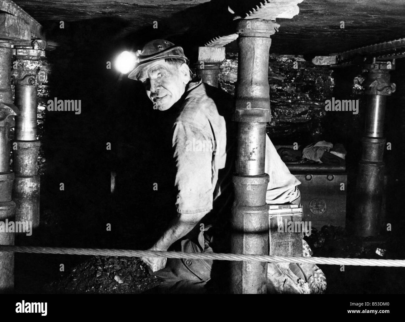 Coal mining underground 1970s hi-res stock photography and images - Alamy