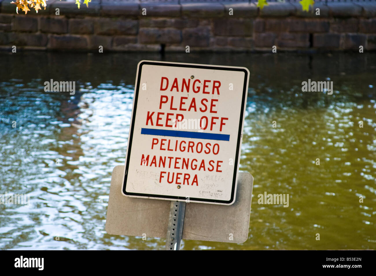 Danger please keep off sign hi-res stock photography and images - Alamy