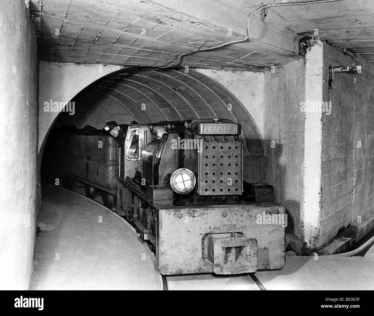 Britain's most modern coal mine. Comrie Colliery, Cowdenbeath, Scotland ...